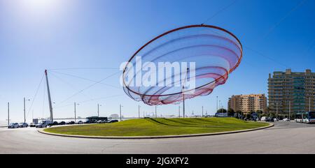 A picture of the dynamic sculpture She Moves, created by Janet Echelman ...