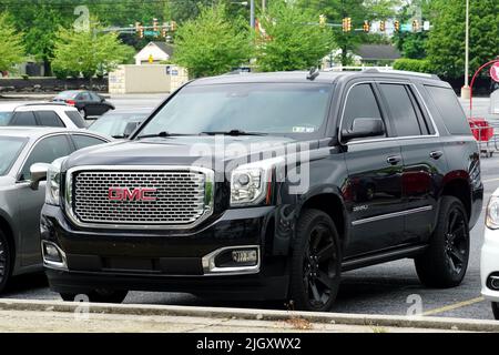 GMC Denali car, Lancaster, Pennsylvania, USA, North America Stock Photo ...
