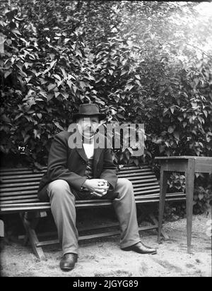 Carl Liljefors, neighborhood Edda, Svartbäcksgatan 37, Uppsala 1900 ...