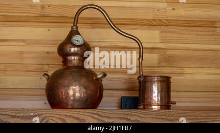 Steam Distillation, method to extract and isolate essential oils from ...