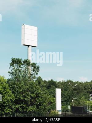 Blank Green Street Sign 3 Stock Photo - Alamy