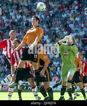 SOUTHAMPTON V WOLVES MICHAEL OAKES PIC MIKE WALKER, 2003 Stock Photo ...