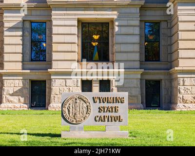 Sunny view of the Wyoming State capitol building at Cheyenne, Wyoming ...