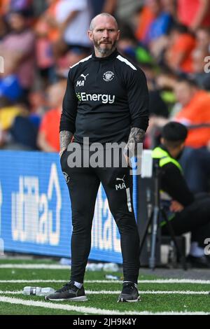 Michael Appleton manager of Blackpool during the game Stock Photo - Alamy