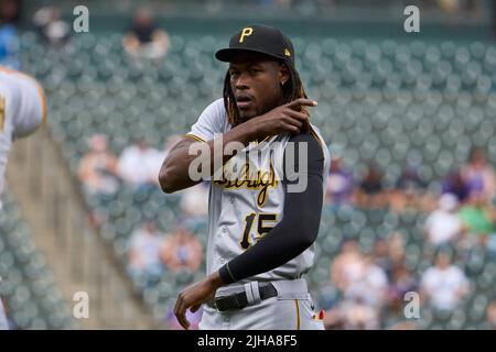 Pittsburgh Pirates' Oneil Cruz warms up before a spring training ...