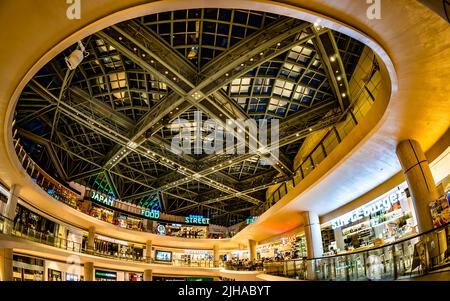 North Atrium of Suntec City mall, Singapore Stock Photo - Alamy