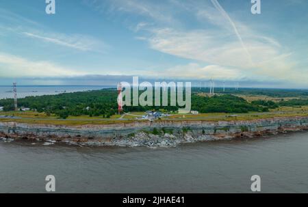 Beautiful limestone cliff at the top of the Pakri peninsula Stock Photo ...