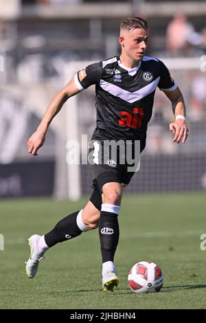 Adrian Durrer (8 Lugano) during the Super League match between FC ...