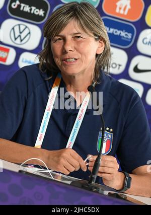 Italy's head coach Milena Bertolini gestures during the FIFA World Cup ...
