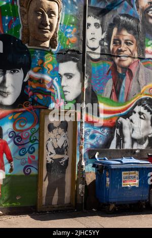 Prince Albert Pub, Brighton. The west-facing side of the pub is covered ...