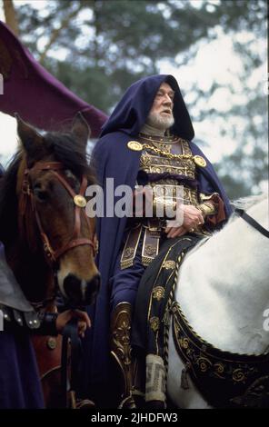 GLADIATOR RICHARD HARRIS as Marcus Aurelius, RUSSEL CROWE Date: 2000 ...