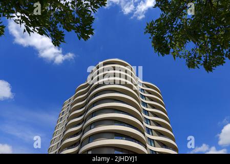 London, England, UK. Riverwalk condominium complex at 161 Millbank ...