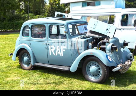 1930s Pre-war Austin 10 Cambridge saloon CWU861 from 1938 painted in ...