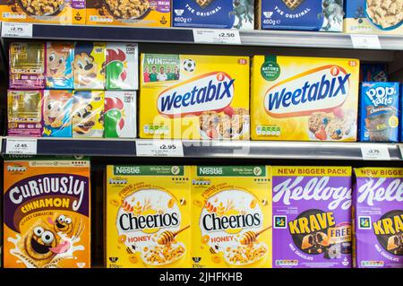 Boxes of Kellogg's breakfast cereals in the grocery department of a ...