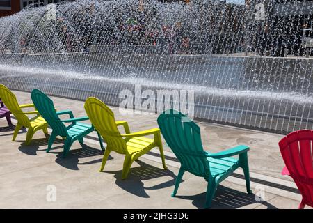 New wading pool at Carl Zehr Square Kitchener City Hall, Kitchener ...