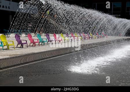 New wading pool at Carl Zehr Square Kitchener City Hall, Kitchener ...