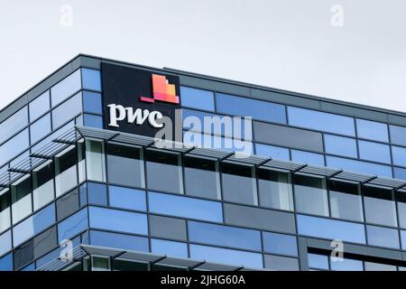 PWC building. Bristol, UK Stock Photo - Alamy