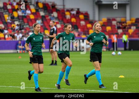Referees Stephanie Frappart, Manuela Nicolosi, Solenne Bartnik and ...