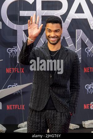 Regé-Jean Page (Rege-Jean Page) arrives at the US Premiere Of Netflix's ...