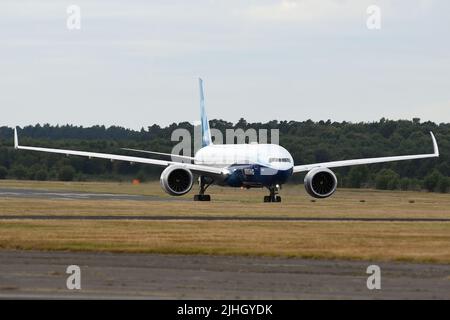 BOEING 777-9X AT FARNBOROUGH INTERNATIONAL AIRSHOW. THIS NEW VARIANT ...
