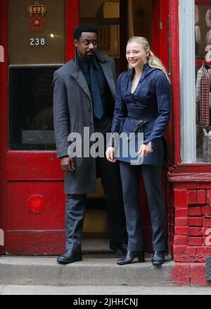 CHLOE GRACE MORETZ and GARY CARR in THE PERIPHERAL (2022), directed by ...