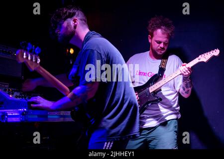 Edinburgh, Scotland. Mon 18 2022. Brighton post-punk band DITZ perform ...