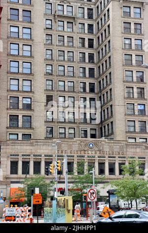 The City Club Building on Euclid avenue in Cleveland, June 2022 Stock ...