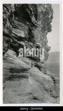 HI - Kaula Rock. Kaula Rock Light Station, Hawaii. View looking North ...