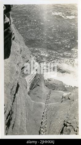 HI - Kaula Rock. Kaula Rock Light Station, Hawaii. View looking North ...