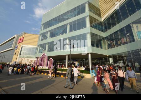 Lulu Mall in Lucknow, Uttar Pradesh, India Stock Photo - Alamy