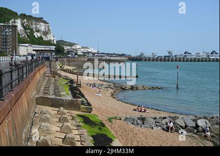 The shingle beach at Dover during the heatwave on 19 July 2022. The ...