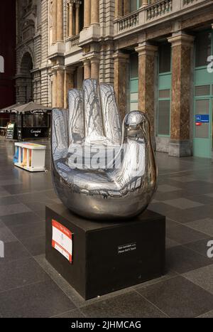 Hand of peace sculpture by Chinese born artist Yan shufen at Antwerp ...
