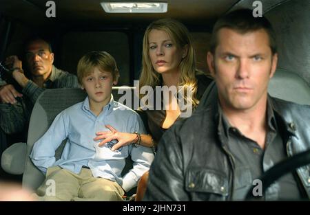 CELLULAR -2004 KIM BASINGER Stock Photo - Alamy