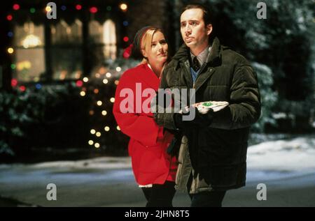 THE FAMILY MAN (2000) NICOLAS CAGE, TEA LEONI, JAKE/RYAN MILKOVICH ...