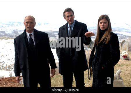 LUKE GOSS, ERIC LIVELY, PEYTON LIST, DEEP WINTER, 2008 Stock Photo - Alamy