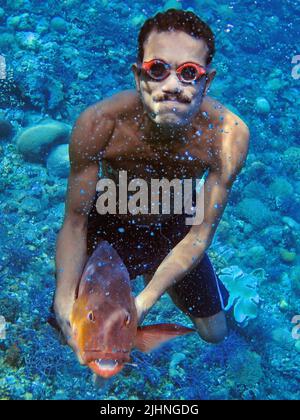 Indonesia Alor Island - Sea nomads - Bajau - Spearfishing Stock Photo ...
