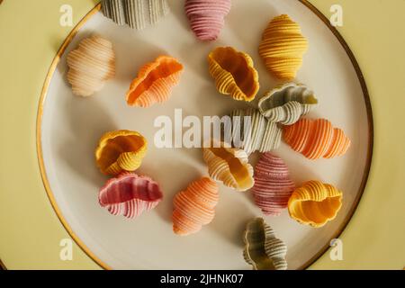 dry Sea Conch Shells "Conchiglioni" Colored Pasta, spinach, beetroot ...