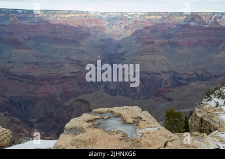 Sunsets and sunrises at the South Rim of Grand Canyon National Park can ...