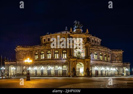 The illuminated world famous Semper Opera House at Christmas time at ...