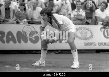 Paraguayan tennis player Victor Pecci walking in the Roland Garros ...