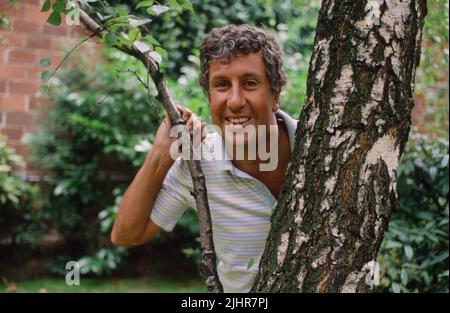 Stéphane Collaro, at home in Paris, with his "Cocoricocoboy" acolytes ...