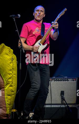 Jay Levine of Canadian pop music duo Prozzak, also known as Simon and ...