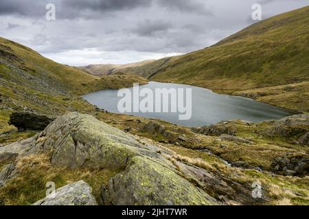 Small Water tarn, Nan Bield pass, Cumbria Stock Photo - Alamy