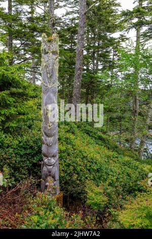 Totem poles (are monumental carvings, a type of Northwest Coast art ...