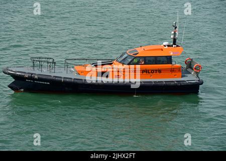 The DPC Dodder, Dublin harbour pilots new boat, delivered in March 2022 ...