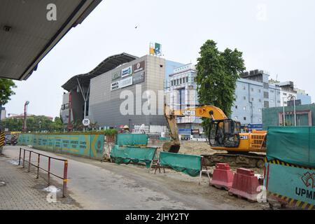 Kanpur Metro is under construction at Bada Chauraha adjacent to Z Square Mall. Kanpur, Uttar ...