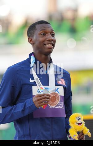 Bronze medalist Erriyon Knighton, of the United States, stands during a ...