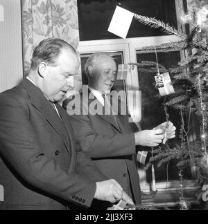 Christmas gift test in Baronbacken. December 27, 1958 Stock Photo - Alamy