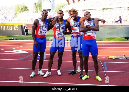 United States' Noah Lyles, right, wins the men's 200 meters final at ...