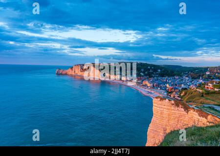 Beautiful Normandy cliffs lit by the sun Stock Photo - Alamy